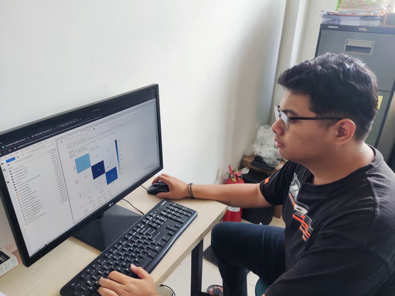 Pentingnya Penguasaan Python dalam Menguasai Ilmu Data Analyst di Era Data-Driven