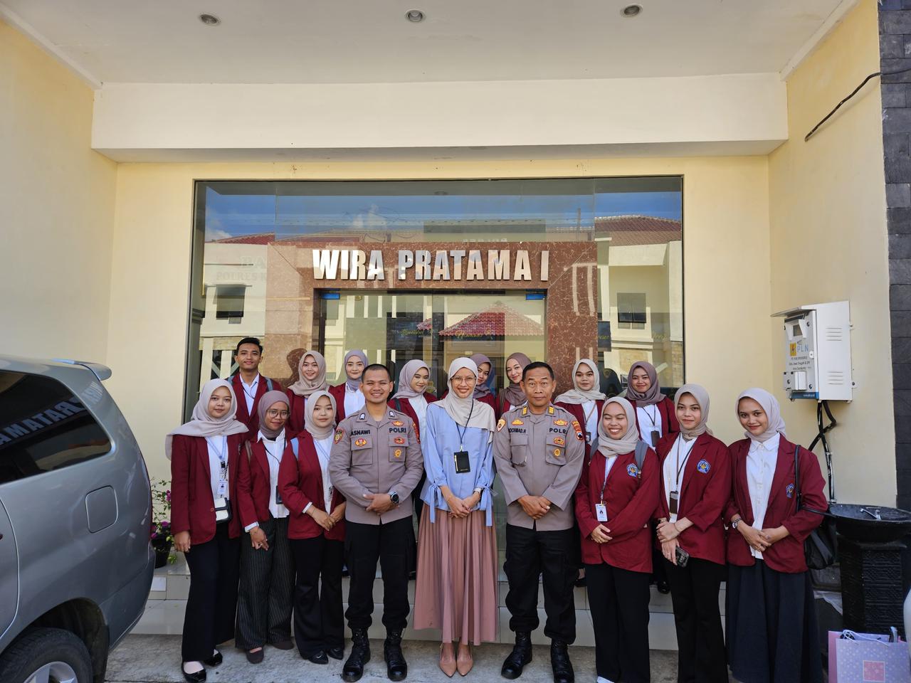 Mahasiswa Universitas Slamet Riyadi Magang di Satlantas Polres ...