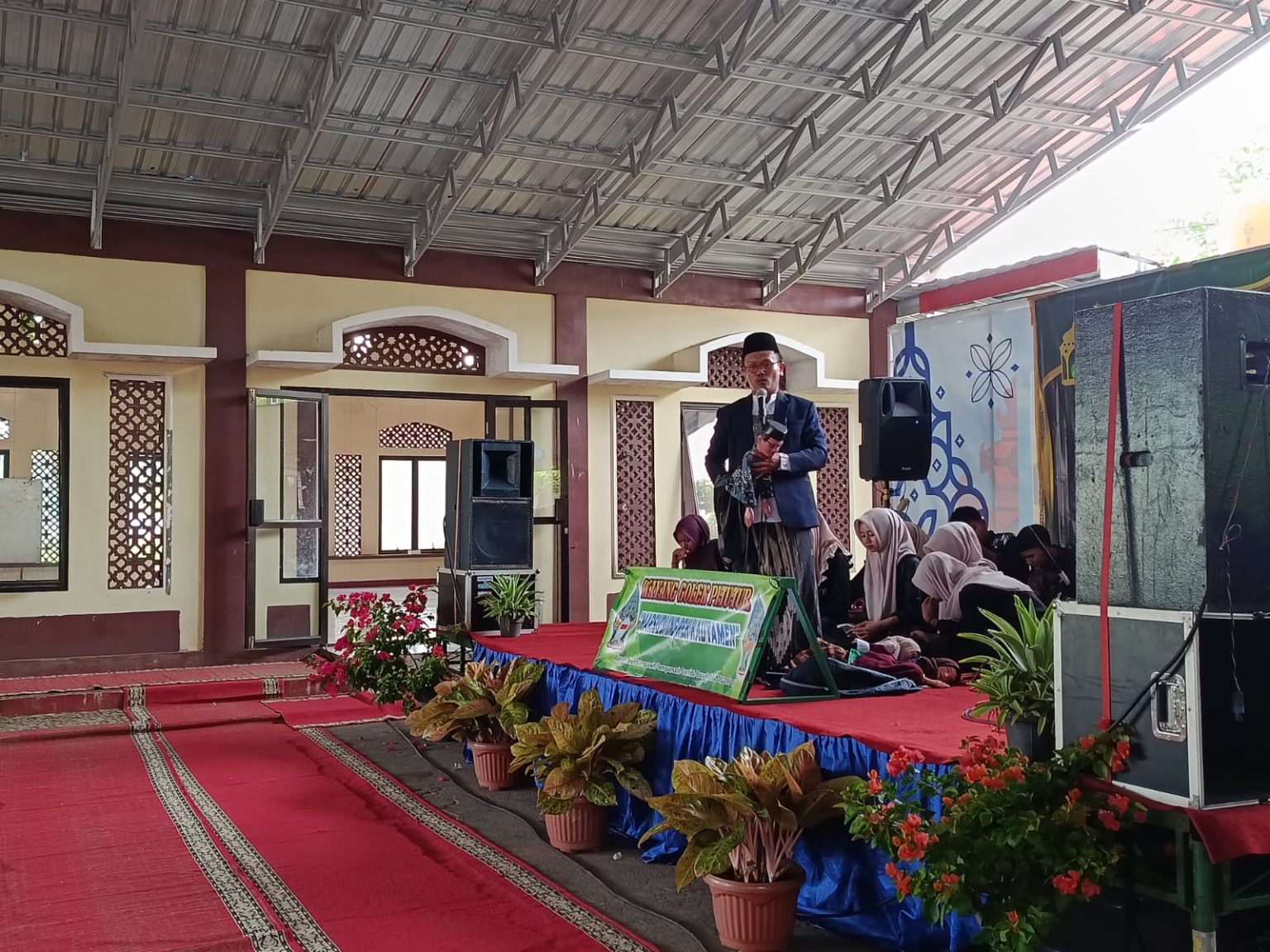 Milad 15 Tahun SMP Muhammadiyah PK Kottabarat Solo, Perkuat Karakter ...